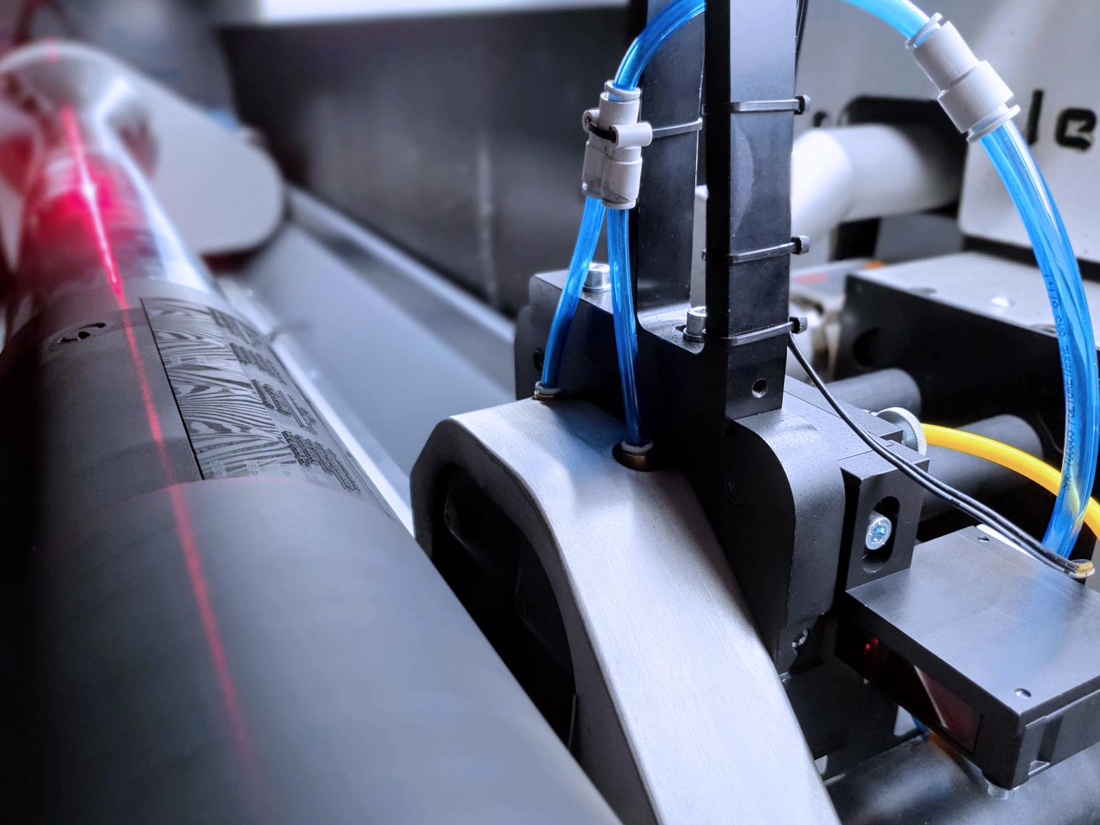 The Direct Laser Engraving Technology (DLE) – GRAVITECH